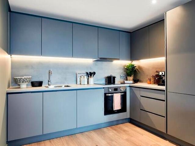 2 bedroom flat for rent in Clyde Place, Glasgow, G5