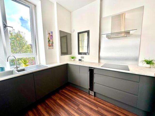 2 bedroom flat for rent in Crow Road, Jordanhill, Glasgow, G11