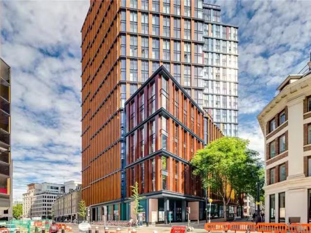 2 bedroom flat for rent in Crown Place, Shoreditch, EC2A