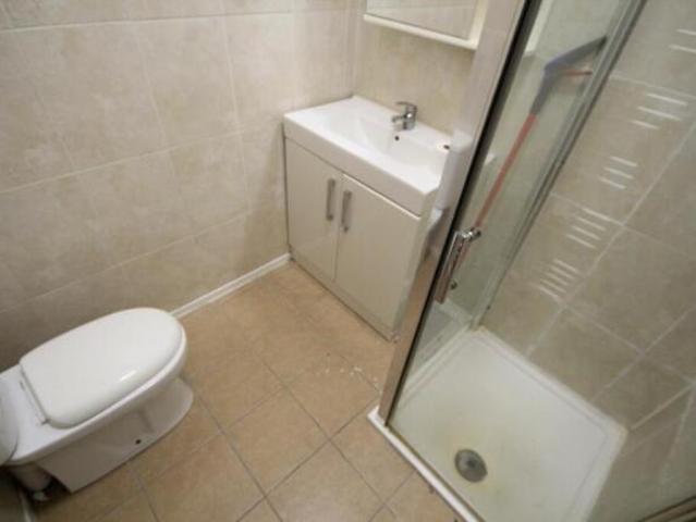 1 bedroom flat for rent in Crown Street, Harrow, HA2