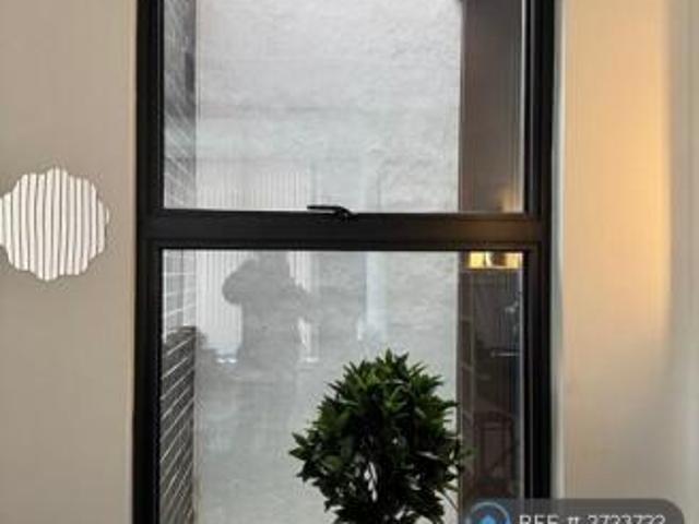 2 bedroom flat for rent in Crownfield Road, London, E15