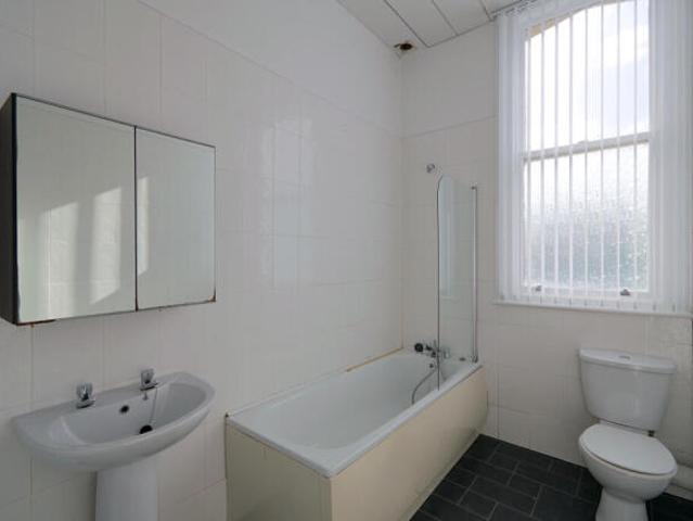 1 bedroom flat for rent in Croxteth Road, Liverpool, L8