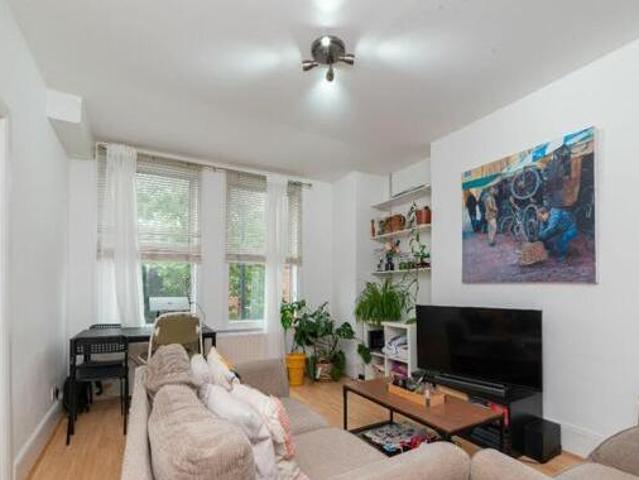 2 Bedroom Flat For Rent In Croxted Road, London