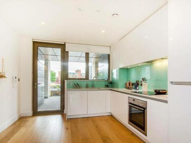 2 Bedroom Flat For Rent In Croydon