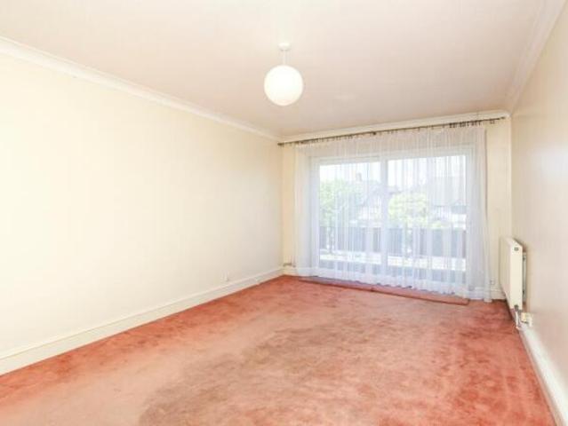 2 bedroom flat for rent in Crofton Road Orpington BR6