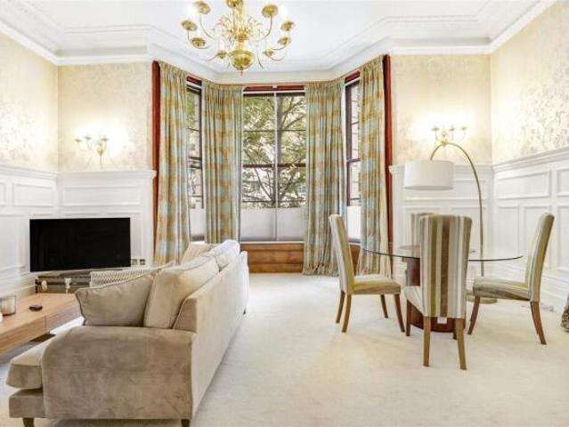 2 bedroom flat for rent in Cromwell Road, Earls Court, SW5