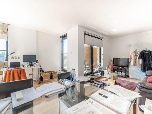 2 bedroom flat for rent in Cromwell Road, Kensington, London, SW7