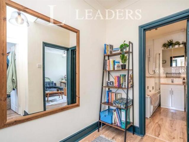 2 bedroom flat for rent in Cromwell Road, Southampton, Hampshire, SO15