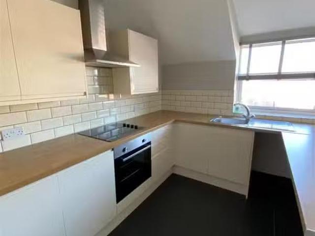 2 bedroom flat for rent in Crosby Road South, Waterloo, Liverp.
