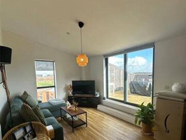 2 Bedroom Flat For Rent In Cross Green Lane