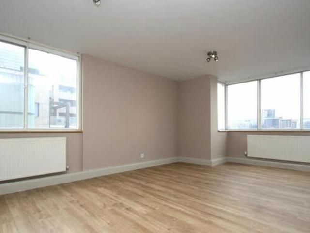 2 Bedroom Flat For Rent In Cross Road, Croydon