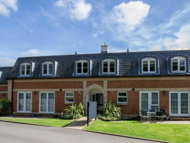 2 Bedroom Flat For Rent In Crabbetts Park