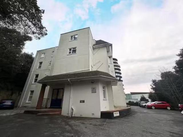 2 bedroom flat for rent in Cranborne Road, Bournemouth, BH2