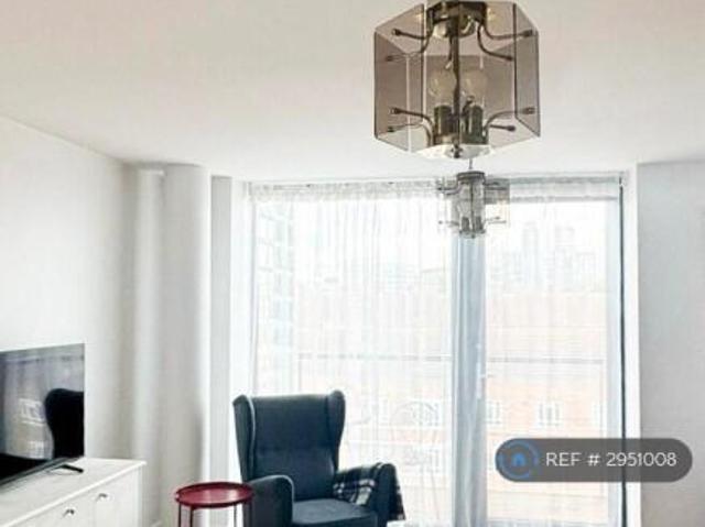 2 bedroom flat for rent in Cranston Court, London, W12