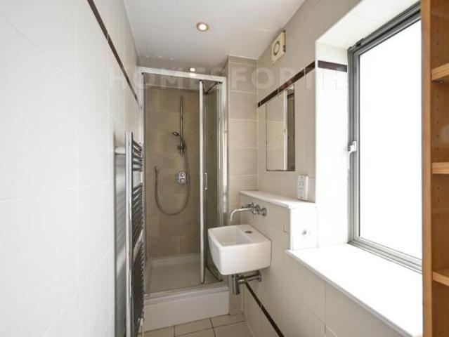 2 bedroom flat for rent in Crediton Heights, Okehampton Road, Kensal Rise, NW10
