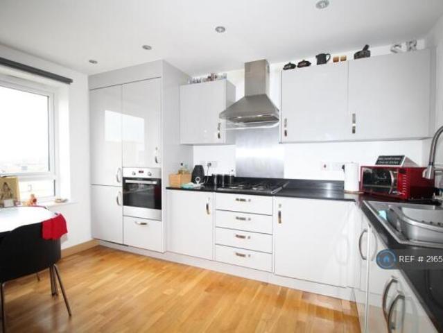 2 bedroom flat for rent in Creek Mill Way, Dartford, DA1
