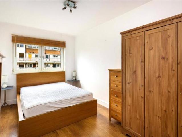 2 bedroom flat for rent in Crispe House, Bryan Street, London, N1