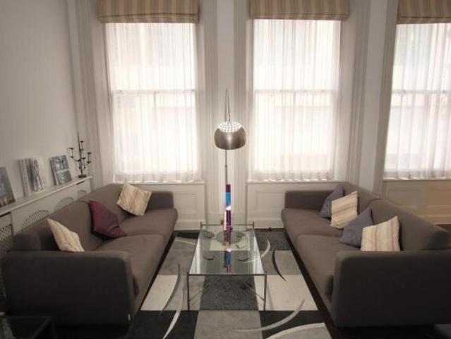 2 bedroom flat for rent in Crutched Friars, Tower, EC3N