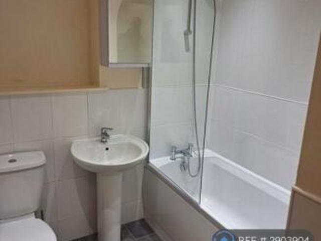 2 bedroom flat for rent in Cumlodden Drive, Glasgow, G20