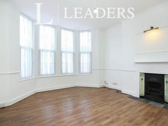 2 bedroom flat for rent in Culverley Road, SE6