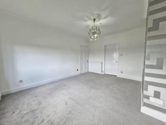2 bedroom flat for rent in Curzon Street, Ruchill, G20