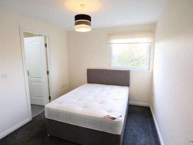 2 bedroom flat for rent in Curle Street, Glasgow, G14