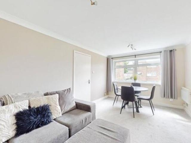 2 bedroom flat for rent in Curlew Close, Whitchurch, Cardiff, CF14