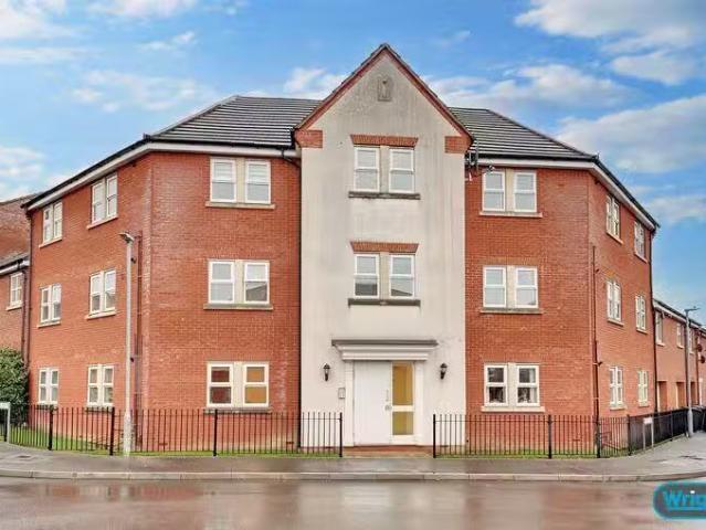 2 bedroom flat for rent in Cusance Way, Trowbridge, BA14