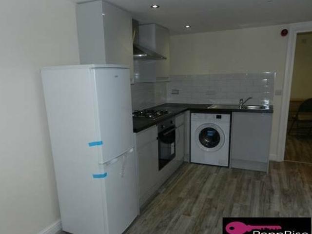 2 bedroom flat for rent in Cyril Crescent Cardiff City CF24