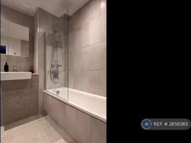 2 bedroom flat for rent in Dantzic St, Manchester, M4