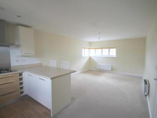 2 bedroom flat for rent in Danby Street, Bristol, BS16