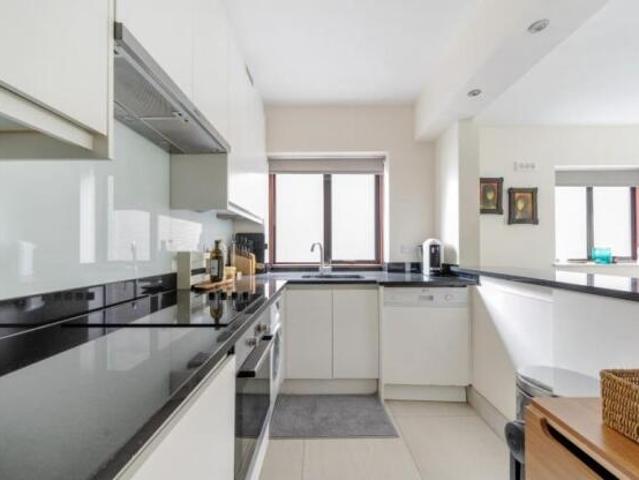 2 bedroom flat for rent in Danes Court, NW8