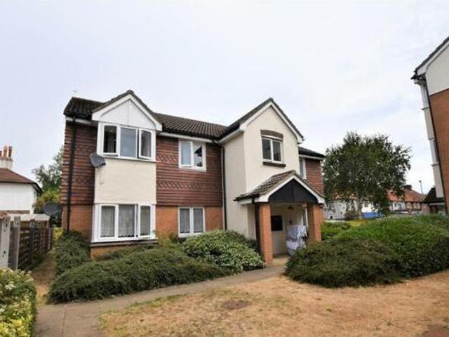 2 Bedroom Flat For Rent In Dagenham