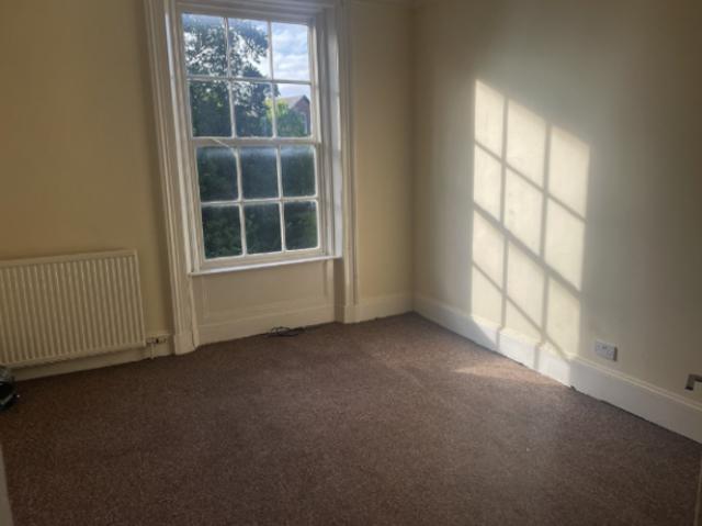 2 bedroom flat for rent in Daisy Bank Road, Manchester, Greater Manchester, M14
