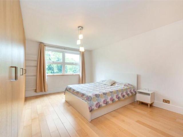 2 bedroom flat for rent in Darwin Court, Gloucester Avenue, NW1
