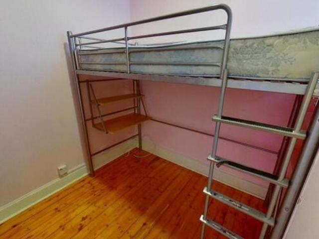 2 bedroom flat for rent in Darnell Road, Edinburgh, EH5