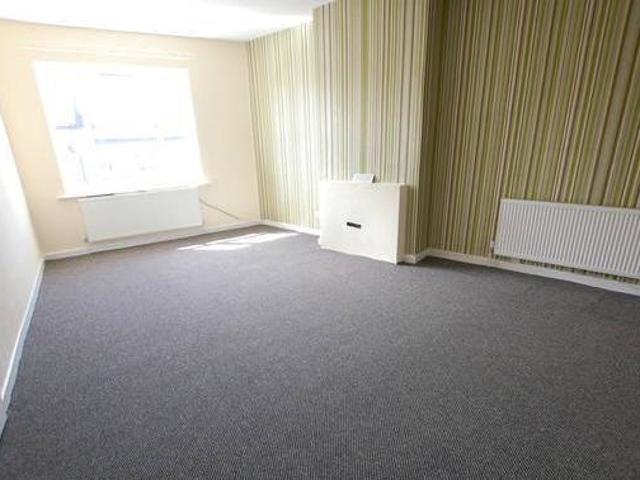 2 bedroom flat for rent in Dawson Street Heywood Lancashire OL10