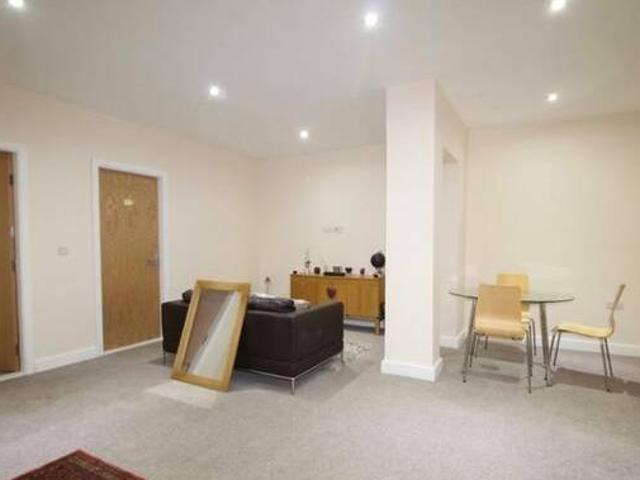 2 bedroom flat for rent in Denby Street Sheffield S2