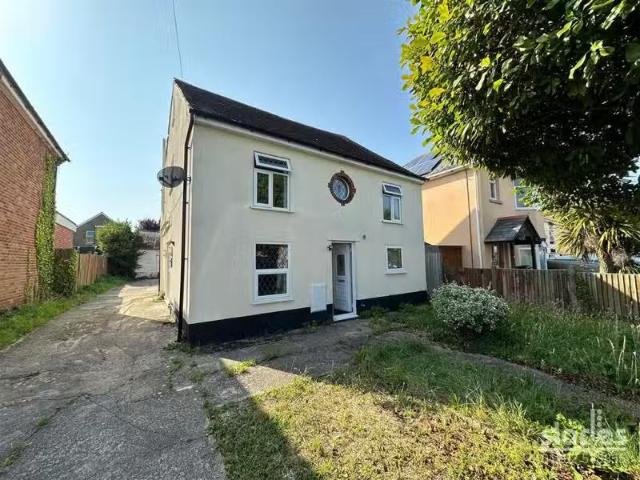 2 bedroom flat for rent in Denmark Road, Winton, BH9