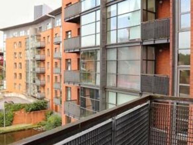 2 bedroom flat for rent in Deansgate, Manchester, M3