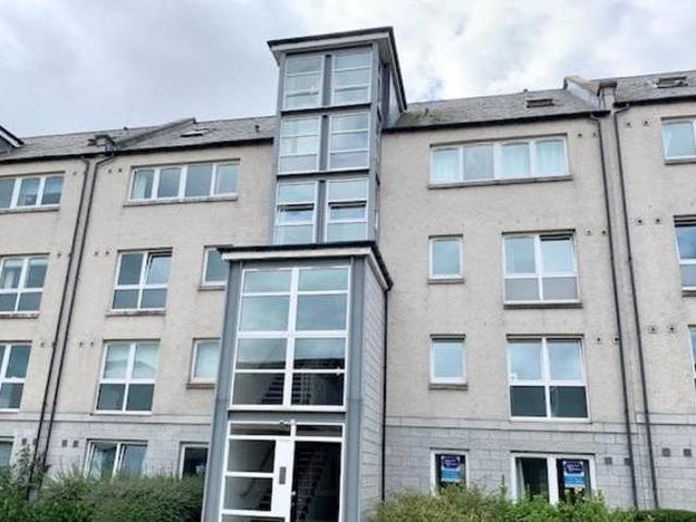 2 bedroom flat for rent in Dee Village Millburn Street AB11