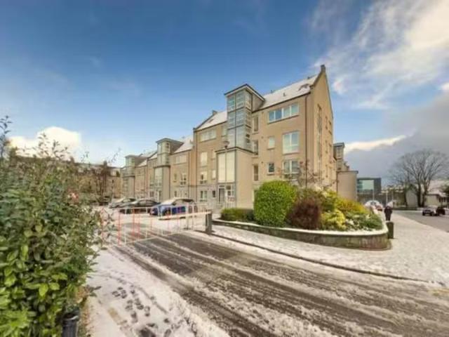 2 bedroom flat for rent in Dee Village, Millburn Street, Aberd.