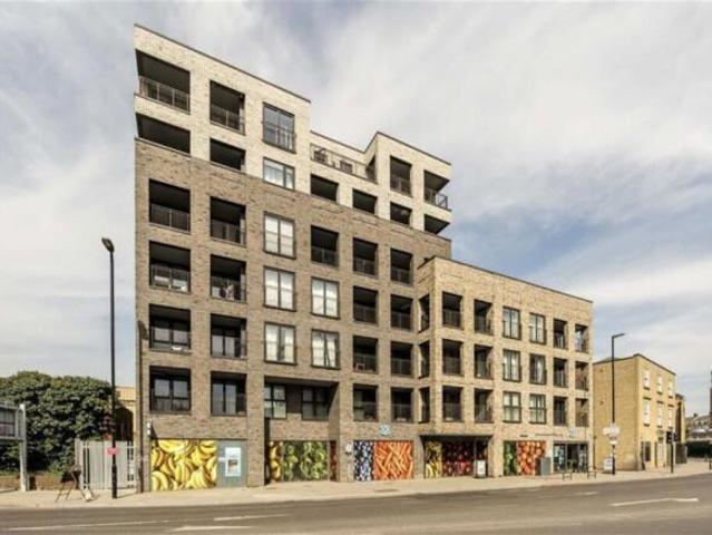 2 bedroom flat for rent in Deptford Bridge, Greenwich, SE8