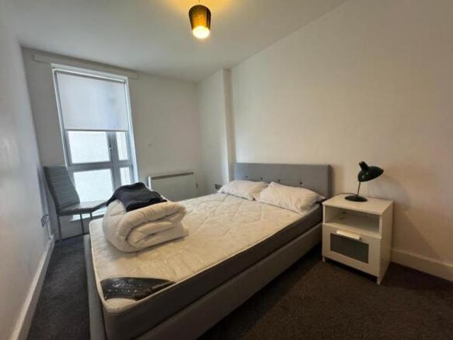 2 bedroom flat for rent in Derby Road, Nottingham, NG1