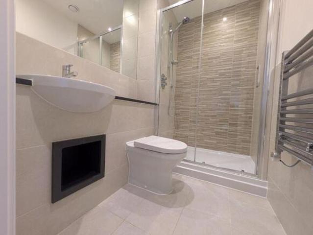 2 bedroom flat for rent in Devlin House, Acton Gardens, W3 8DS, W3