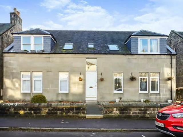 2 bedroom flat for rent in Dewar Street Dunfermline KY12