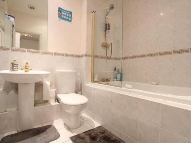 2 bedroom apartment for rent in Dewlands Court, 2 Turnberry Close, London, NW4