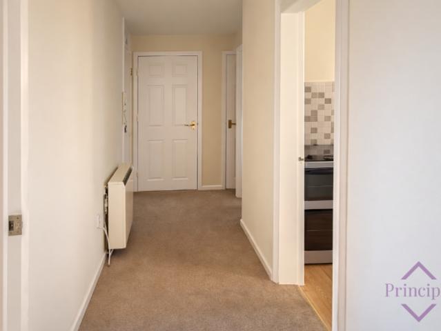 2 bedroom flat for rent in Dingle Lane, Solihull, West Midlands, B91