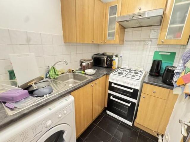 2 bedroom flat for rent in Diana Street Cardiff, CF24