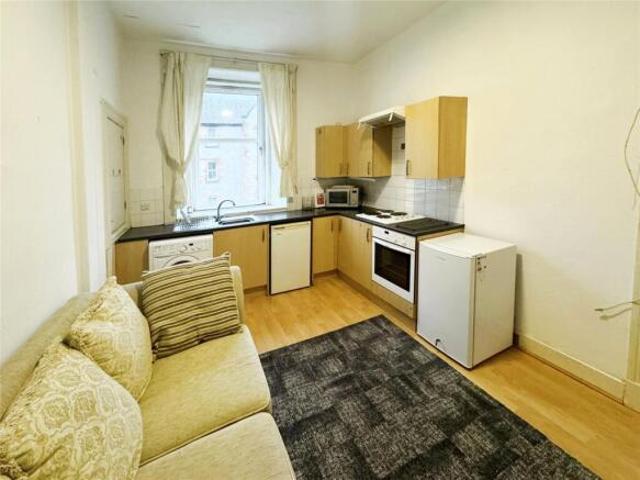 2 bedroom flat for rent in Dickson Street, Edinburgh, Midlothian, EH6